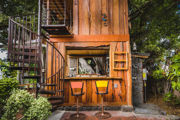 How To Build A Treehouse: Take Your Dream To New Heights - The Tiny Life